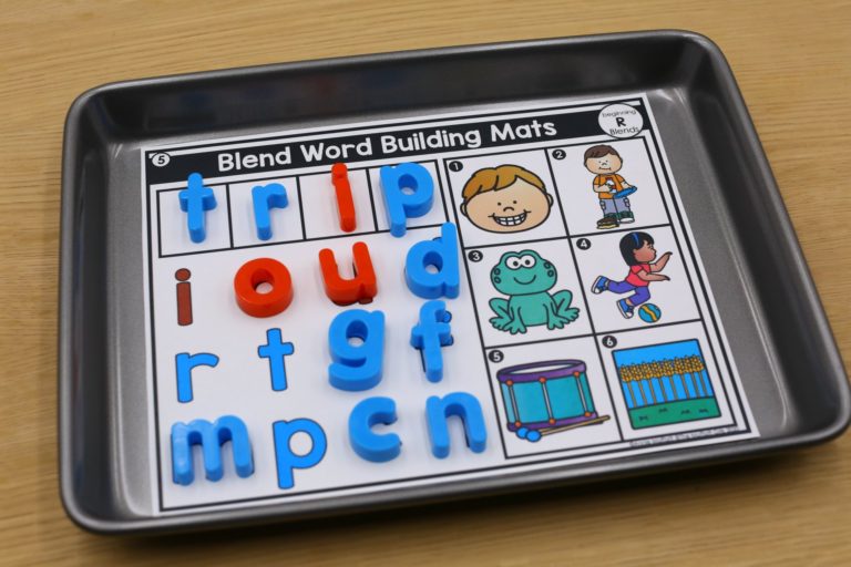 Phonics Building Mats and a FREEBIE!